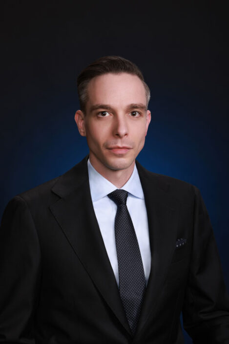 Associates - Vanderford & Ruiz, LLP